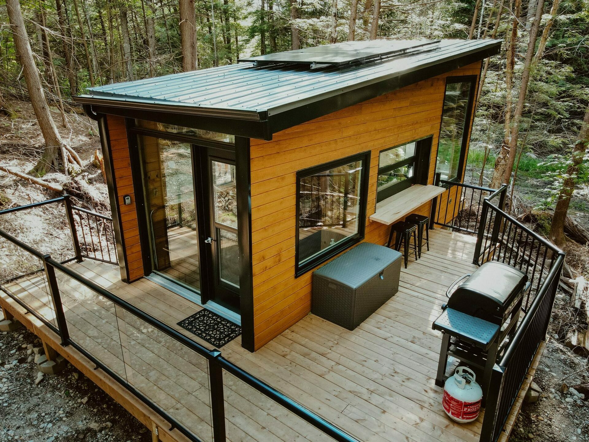 Cabinscape – Make your little great escape.. Off-grid tiny cabin ...