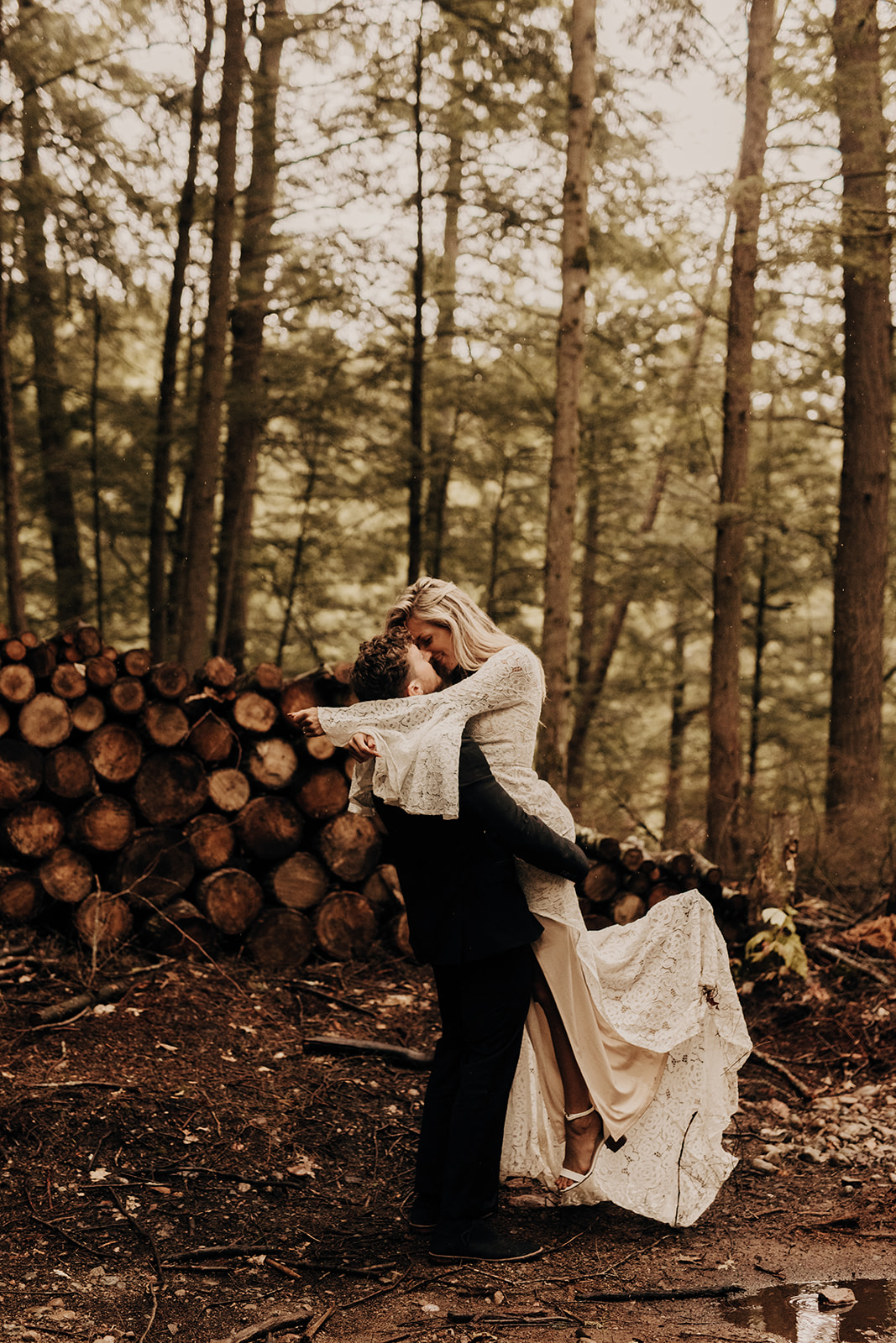 Elopement Wedding Trends in 2024 – Cabinscape